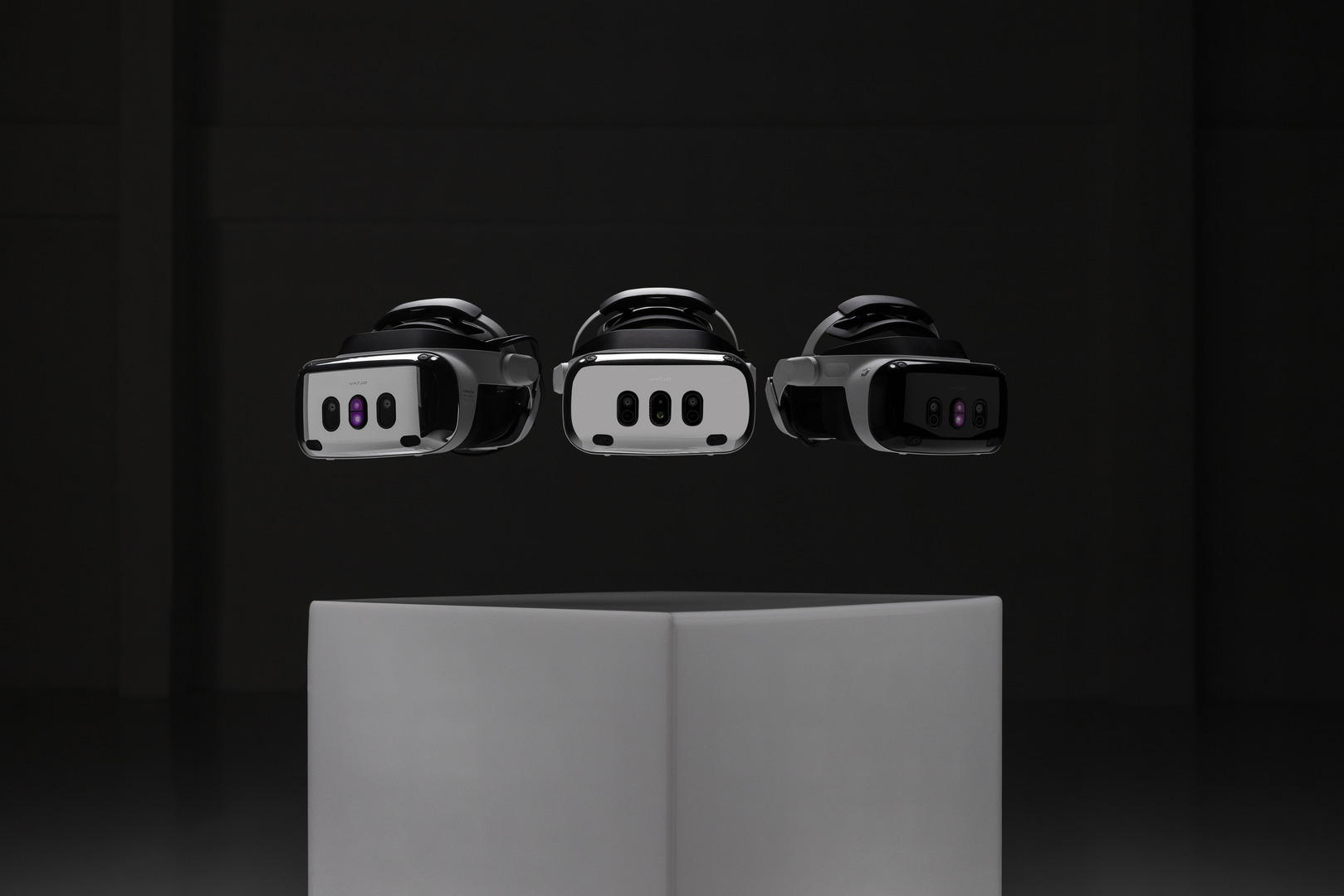 What is PCVR, standalone device, and wireless VR headset?
